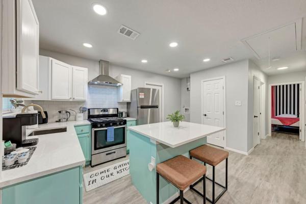 Pink Fun Home - Minutes To Downtown-aus - Austin, TX