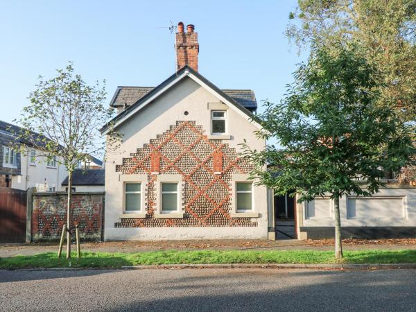 6d Clifton Drive - Lytham St Annes