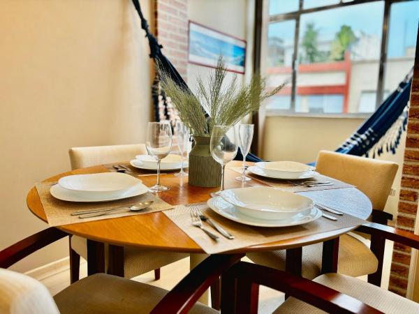 Apê Com Vista Lateral Mar A 400m Da Praia De Copacabana - Ipanema