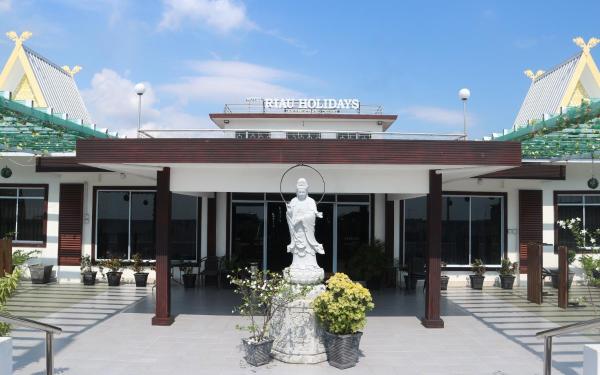 Hotel Riau Holidays - Bintan Island