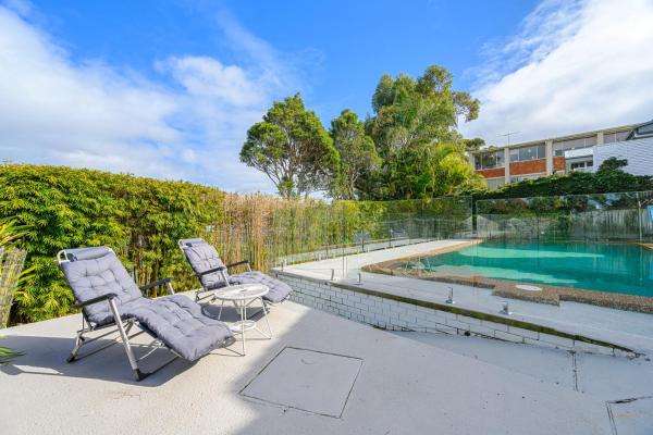 Collaroy 3br Beach Home With Large Pool First Floor - Narrabeen