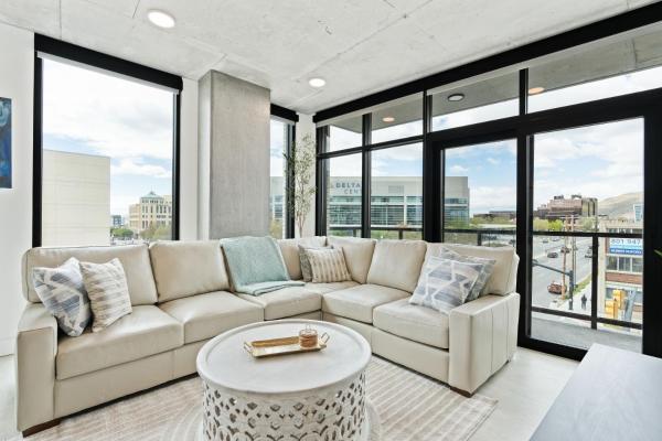 2bd 2ba Best Style And Location Pool Spa Gym Pkg! - Salt Lake City, UT