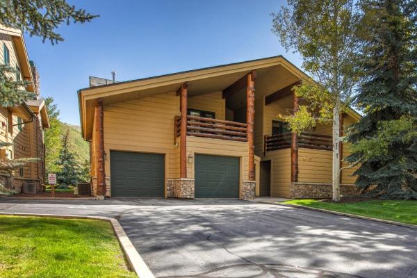 Deer Valley Pet Friendly Hot Tub, Cabin Vibes, Great Views! - Park City, UT