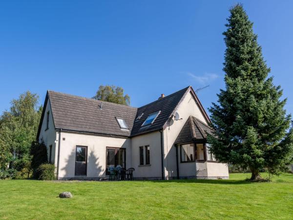 Holiday Home Lower Curr By Interhome - Boat of Garten