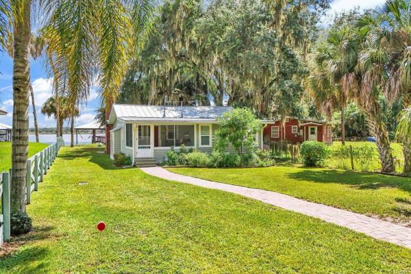 Nature's Nest Lake House - Lakeshore, FL