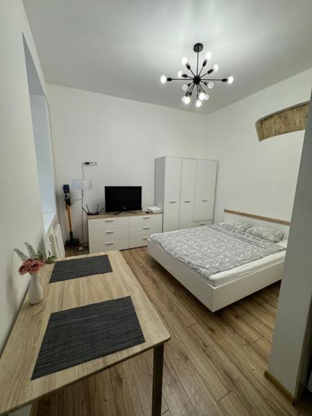 Stylish & Bright Old Town Getaway - Near Everything - Vilnius