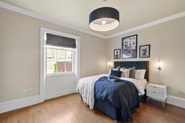 Exquisite Georgian Apartment With Reserved Parking - The Hepworth Wakefield