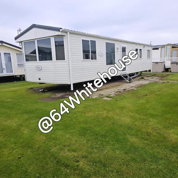 64 Whitehouse - Abergele