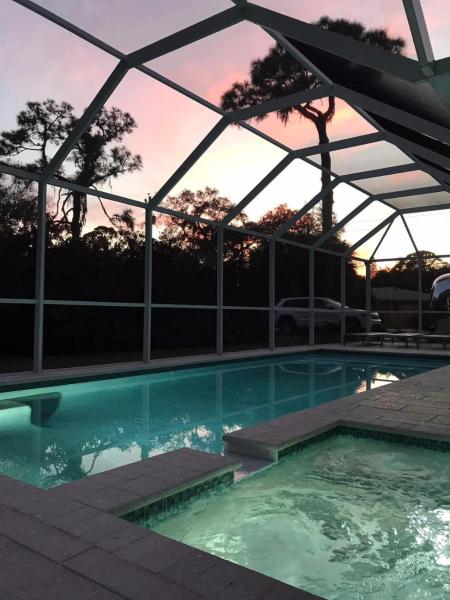 The Manasota Beach House Private Pool & Jacuzzi Close To The Beaches Pet Friendly - Venice, FL