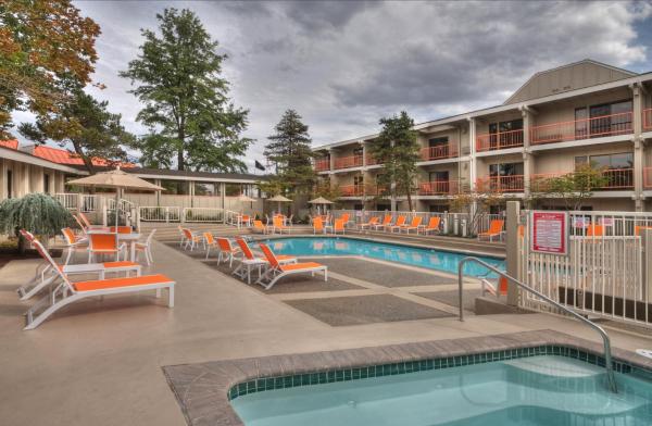Ashland Hills Hotel & Suites - Ashland, OR