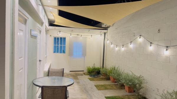 Muy Cerca De Playas Y Miradores Muy Accesible A La Ciudad Y Comercios - El Salvador