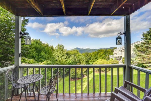 Close To Hiking & Town! Peaceful Sugar Mtn Condo - Sugar Mountain, NC