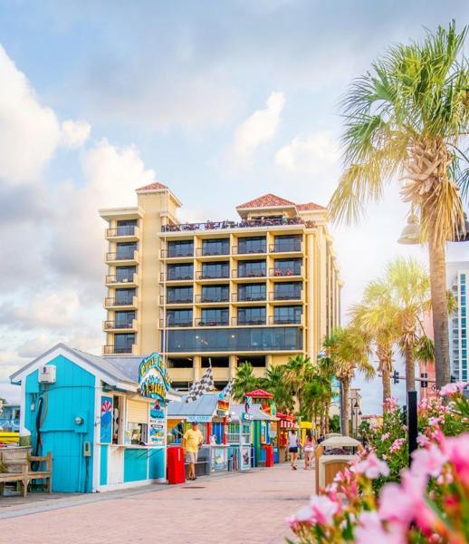 Pier House 60 Clearwater Beach Marina Hotel - Clearwater Beach, FL