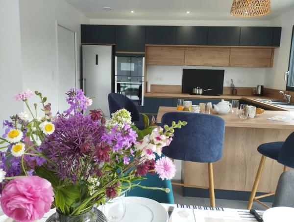 Maison Familiale, Confortable, Au Coeur Du Village - Carantec