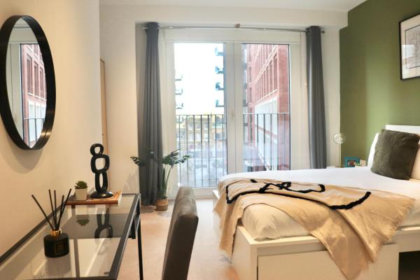 Luxury 2 Bedroom Apartment Near Central London With Balcony - Open For Long Stay And Families Relocatings - Fulham
