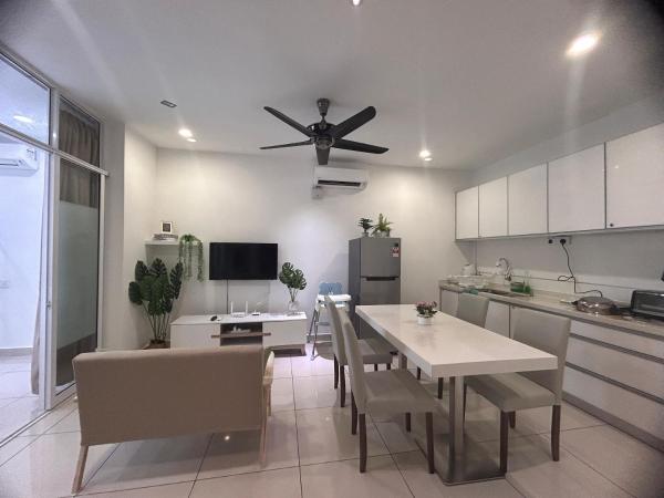 City View & Sea View Mansion One Gleneagles Gurney Komtar George Town By Cozy Cottage Haven - Tanjung Tokong