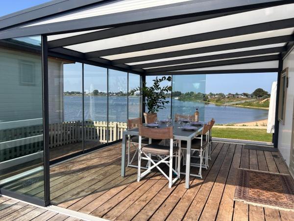 Luxe Chalet Direct Aan Het Water Met Strand - Netherlands