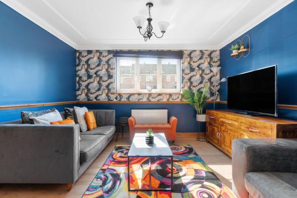 Detached House In Ashford With Free Parking - Kent