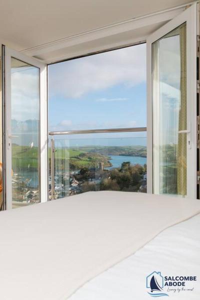 Beacon House-stylish, Spacious & Estuary Views - Salcombe