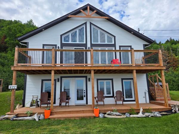 Casa Veronica, 4 Seasons Cottage - Gaspé