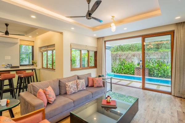 Elivaas Signature 3 Bhk Pvt Pool & Bar - Villa Valerie - Goa