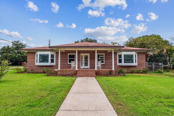 1585 E Blount St - Pensacola, FL