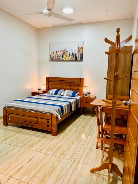 Habitación Céntrica En Iquitos - Casa Alemi - Loreto, Peru