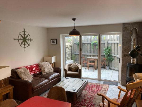 Great Country-style House With A Courtyard - Cowbridge