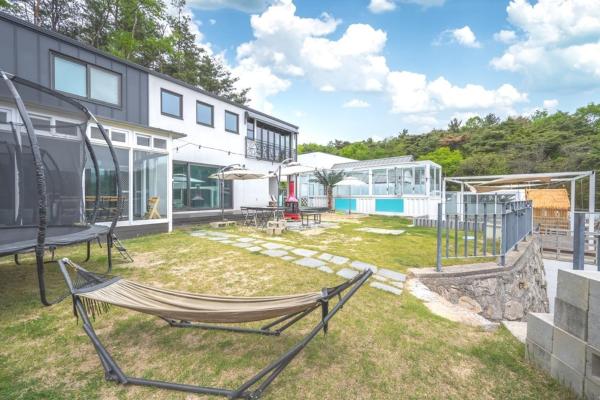 Kyoengju Jng Poolvilla - Gyeongju-si