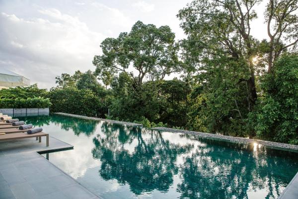 Treeline Urban Resort - Cambodia