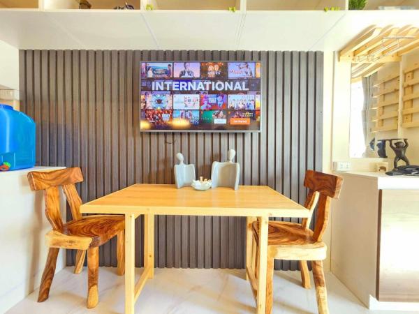 Studio - Sleeps 4 - Pets - Smoking - Wifi - Baguio