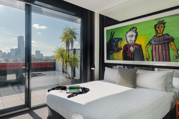 The Cullen Melbourne - Art Series - Ivanhoe