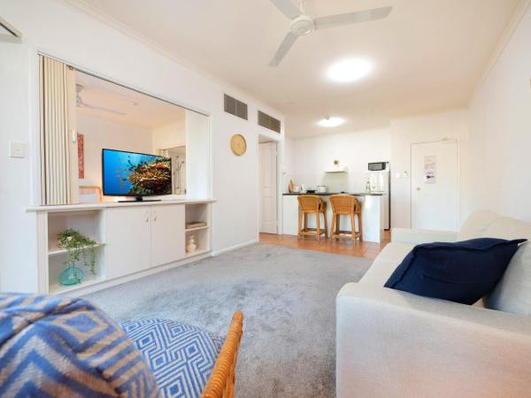 Reefside Escape - Cairns