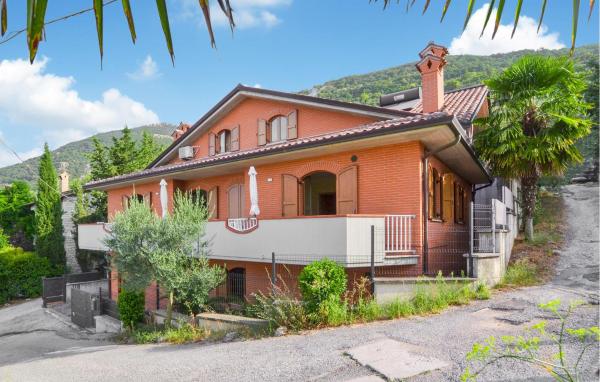 3 Bedroom Cozy Apartment In Gubbio - Gubbio