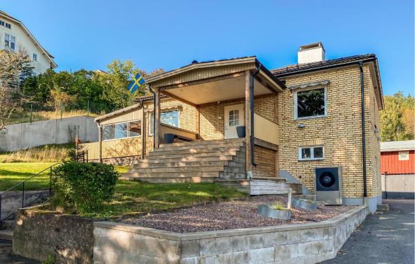 4 Bedroom Awesome Home In Sommen - Tranås