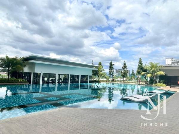 Trader Garden Couple Suite High Floor #31 - Seri Kembangan