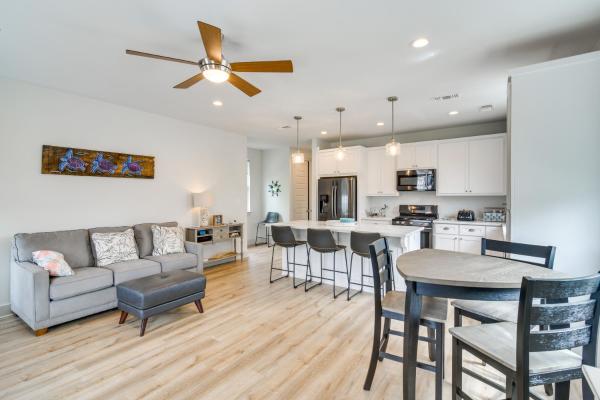 Modern Waveland Home W/ Deck - Walk To The Beach! - Mississippi