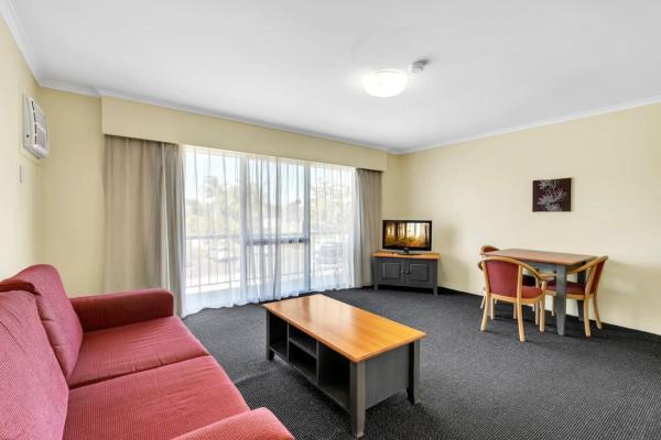 Quiet Unit In Leafy Hotel - Logan City