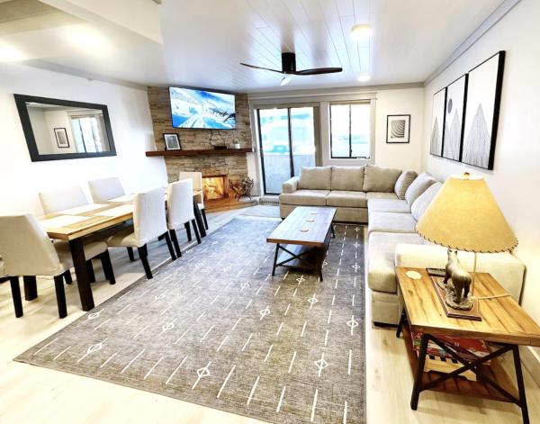 Remodeled Ski In And Ski Out Condo! - 브레켄리지