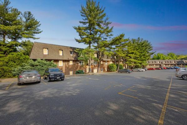 Pinebrook 1406 I 2br Garden Style Apartment ! - Newark, DE