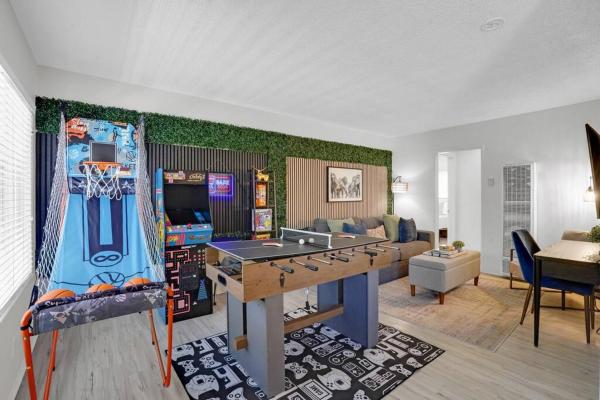 6th Haven, Arcade, King Bed, Games, 1 Mile To Beaches - Cypress, CA