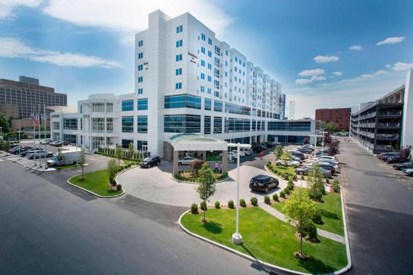 Residence Inn By Marriott The Bronx At Metro Center Atrium - The Bronx, NY