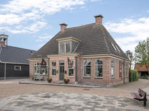 Group Holiday Home With Gardens -