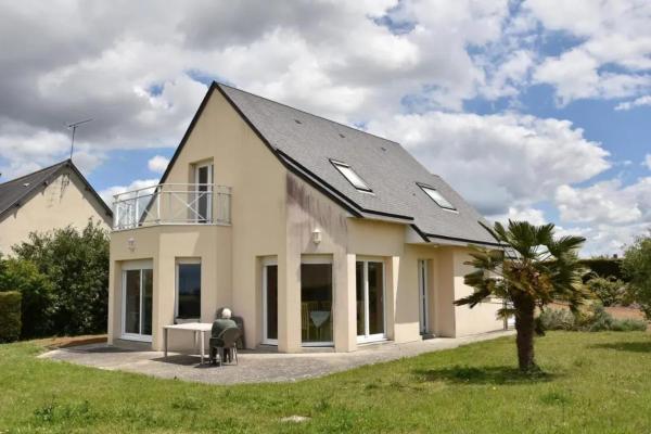 Maison Spacieuse à Courtils - Pontorson