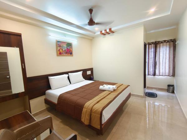 Hotel Dkr Grand - Tirupati
