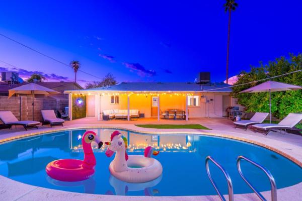 Scottsdale Gem! Pool, Patio, & Prime Location! - Tempe, AZ