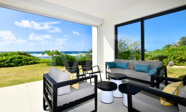 White&blue Beachfront Luxury Poste Lafayette - Mauritius