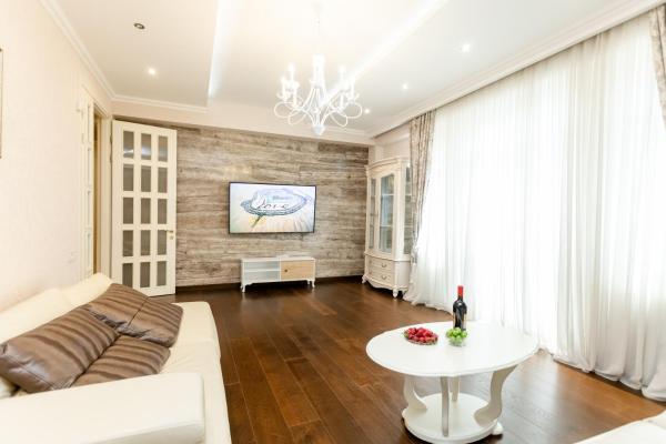 3bd-2bth Apartment In Tbilisi City Center - Georgia