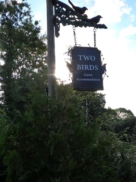 Two Birds Weekly Stay - Wiltshire
