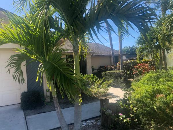 Beautiful Pool Home Close To Beach And 5th Avenue - Naples, FL